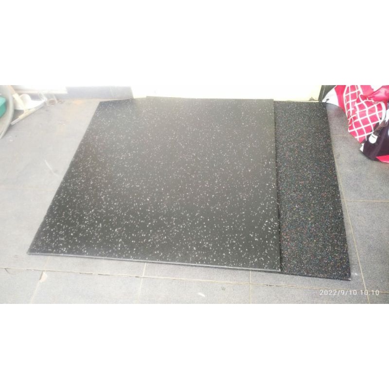 Jual ALAS KARPET LANTAI 1 METER PERSEGI RUBBER GYM FLOOR 15mm | Shopee ...