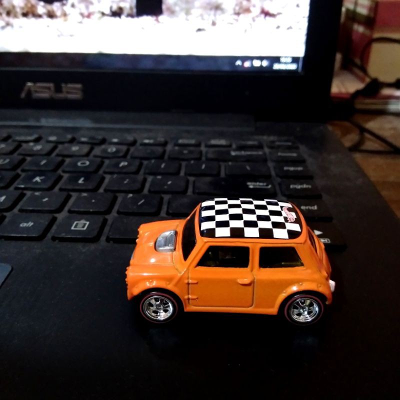 Jual Custom Ban Karet Morris Mini Cooper Base Besi Orange Jingga Oren ...