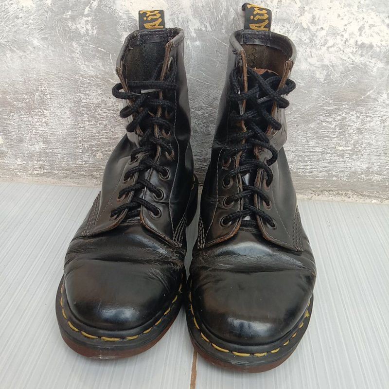 Jual docmart | Shopee Indonesia