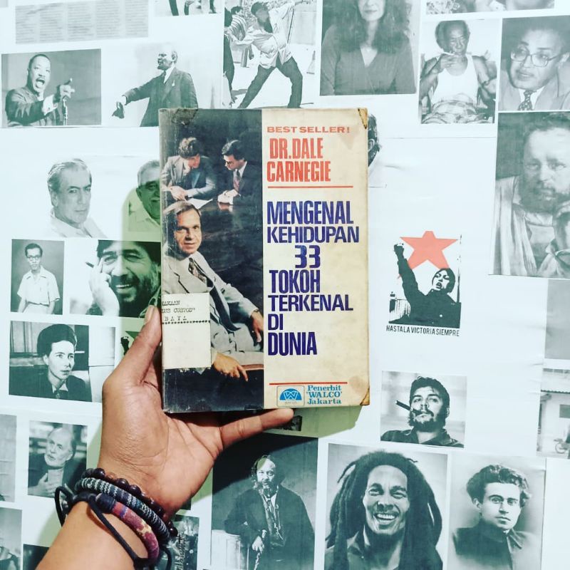 Jual Mengenal Kehidupan 33 Tokoh Terkenal di Dunia by Dr. Dale Carnegie ...
