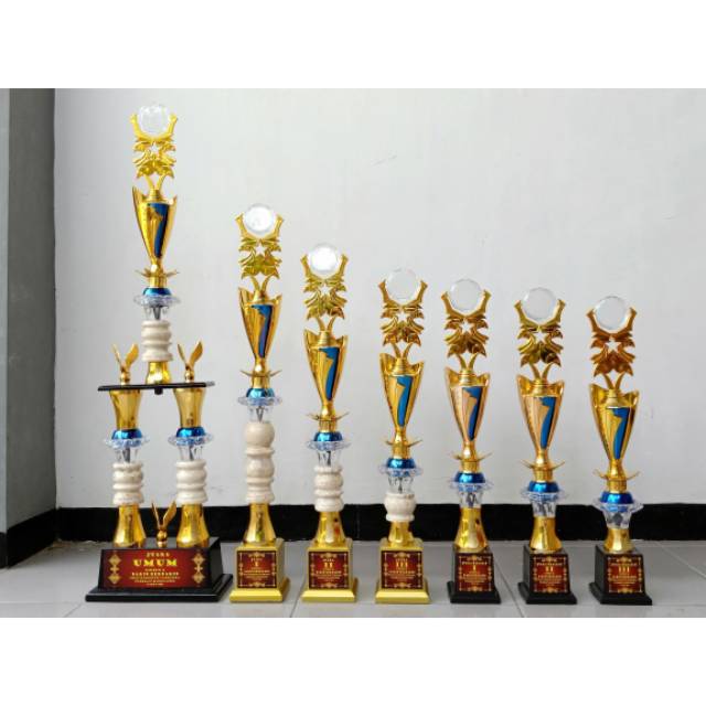 Jual Piala Set Piala Istimewa | Shopee Indonesia