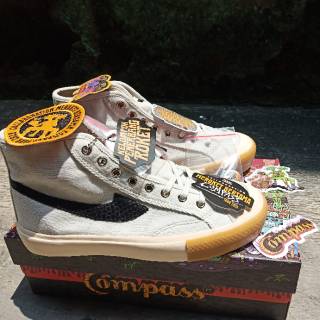 Jual Compass x KPR ( Vikranta ) | Shopee Indonesia