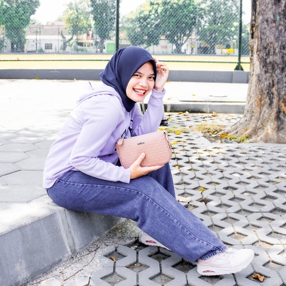 Jual Chelsea Pouch VITELLO I Pouch kulit sapi premium I Pouch motif ...