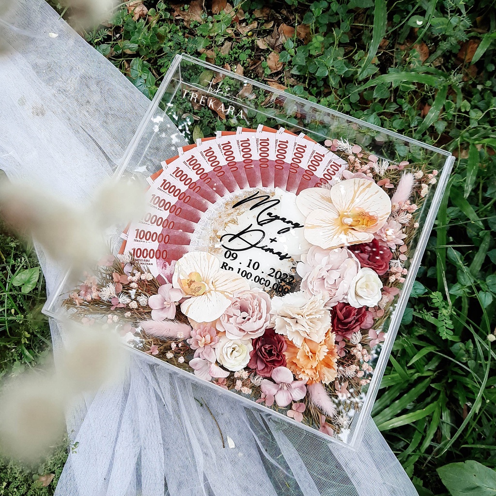 Jual MAHAR CHARISSA | Mahar Trekara Akrilik Box 30 x 30 | Mahar ...