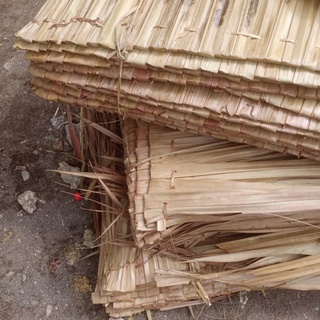 Jual Atap daun rumbia atap dahon atap gazebo natural 10 pcs | Shopee ...