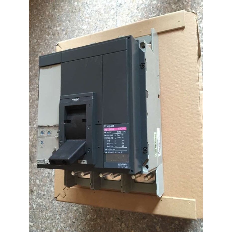 Jual MCCB NS1600N 1600A 3 Pole / 3p / 3 phase NS 1600 N Schneider 33482 ...