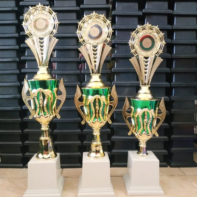 Jual PIALA JUARA 123 TROPHY KEMERDEKAAN SPECIAL 17 AGUSTUS HARGA PER ...