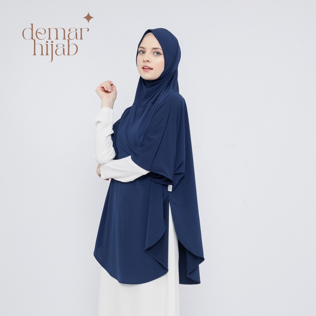 Jual Demar Hijab - Qaila (Hijab Lengan Sport Instan Jersey Super Premium) | Shopee Indonesia
