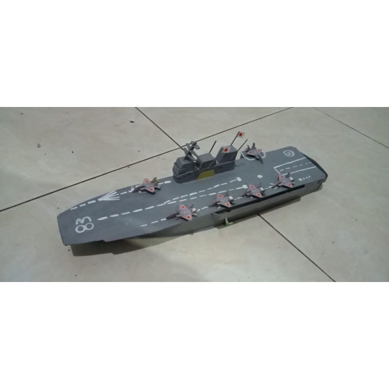 Jual miniatur kapal induk JS IZUMO | Shopee Indonesia