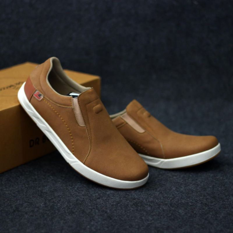 Jual Temukan Sepatu Pansus Pria Model Justin Kulit Asli Mocasin Slip On ...