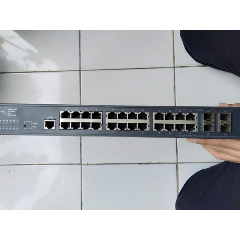 Jual Jual Switch Hub TP LINK 24port Normal lancar jaya | Shopee Indonesia