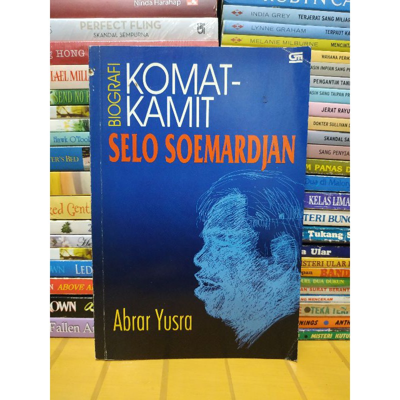 Jual Buku biografi komat-kamit selo soemardjan oleh abrar yusra ...