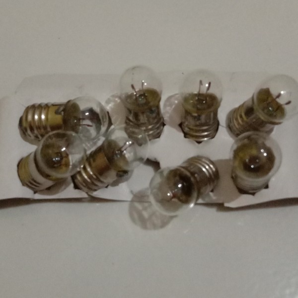 Jual fiting bohlam senter e10 volts 2,5V - bohlam rangkaian listrik ...