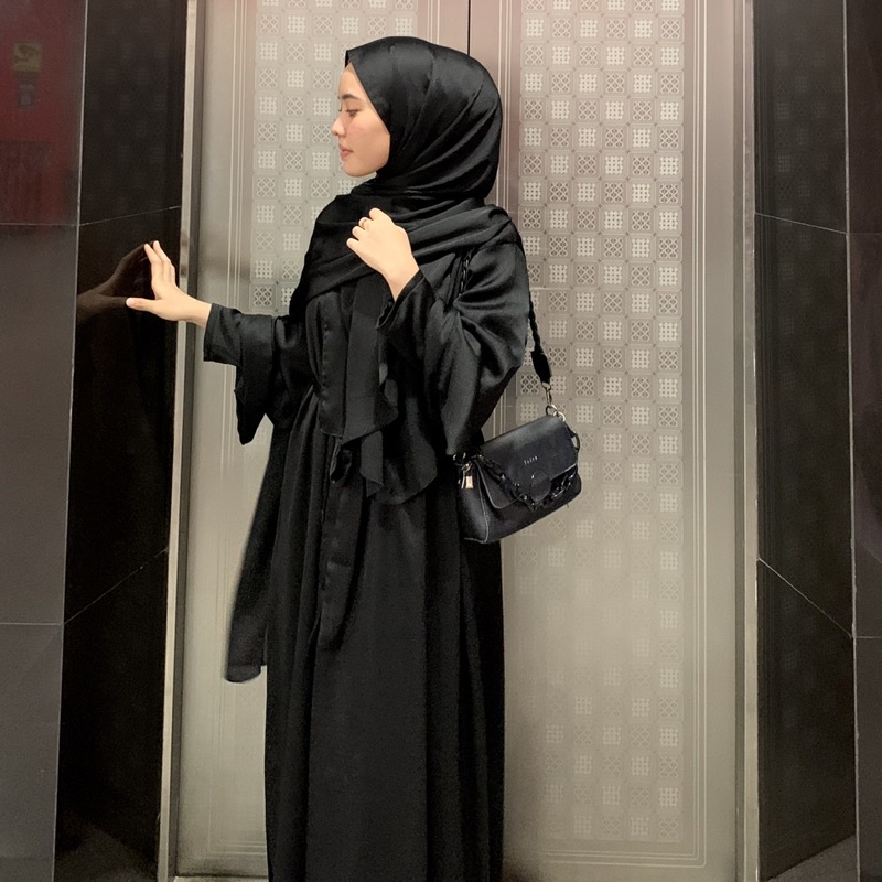 Jual ABAYA SUMAYYA BLACK | ABAYA HITAM MEWAH | ABAYA SILK | Shopee Indonesia
