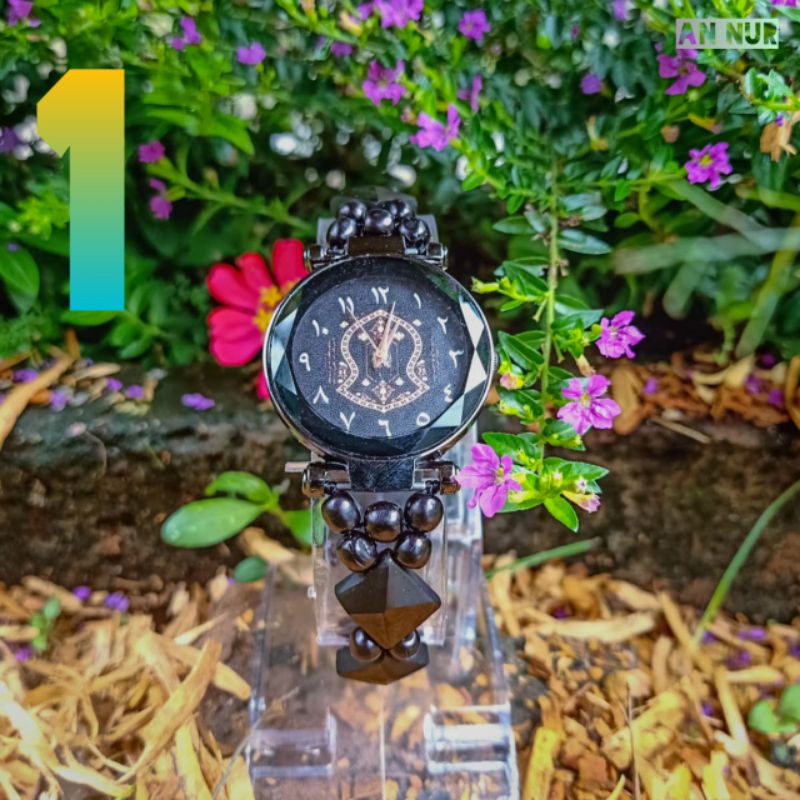 Jual jam tangan kaukah piramid hitam bg terompah | Shopee Indonesia