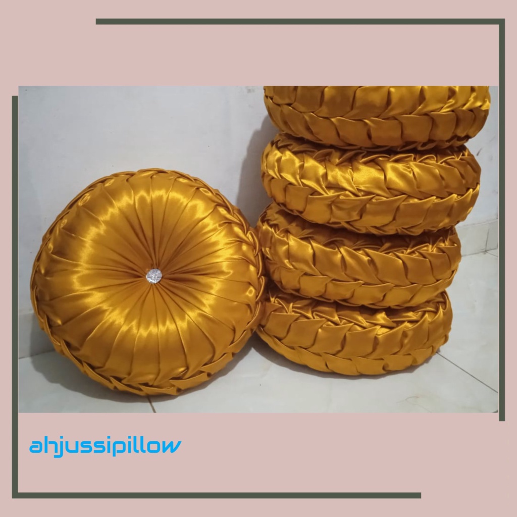 Jual Bantal Bulat Sofa Kursi Labu Satin Silky Glossy/Bantal Bulat Sofa ...