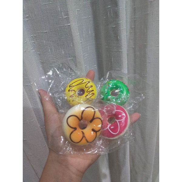 Jual mini donut magnet squishy | Shopee Indonesia