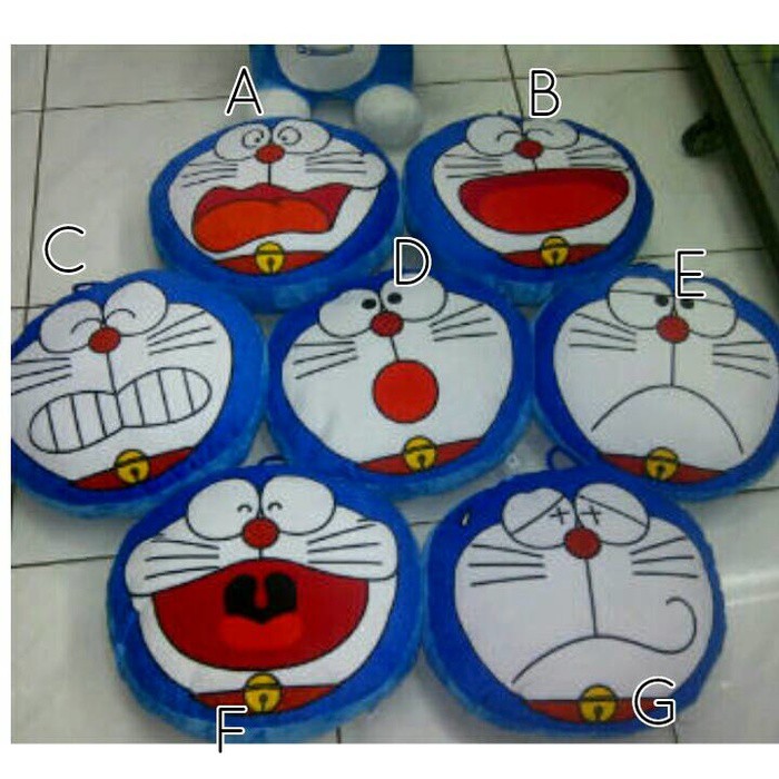 Jual Promo Bantal muka ekspresi Doraemon by LARVA | Shopee Indonesia
