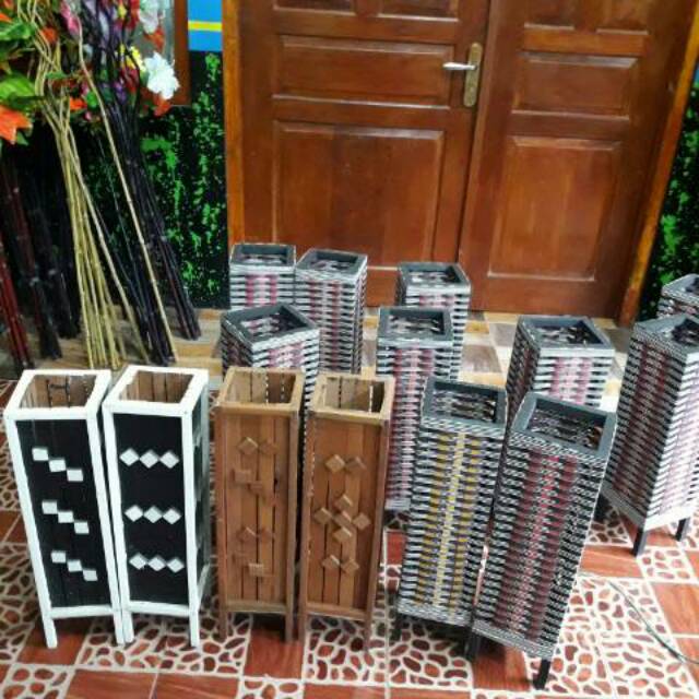 Rangkuman Contoh Pot Bunga Dr Bambu yang Lagi Ngetrend - Informasi ...