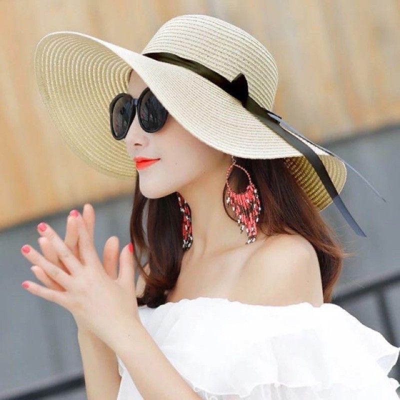 Jual Topi Pantai Wanita Lebar Import / Topi Pantai Wanita Pita Rotan / Straw Hat Labrika House ...