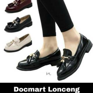 Jual SEPATU SANTAI WANITA DOCMART DOKMART CEWEK MAIN MALL GLOSSY KULIAH ...