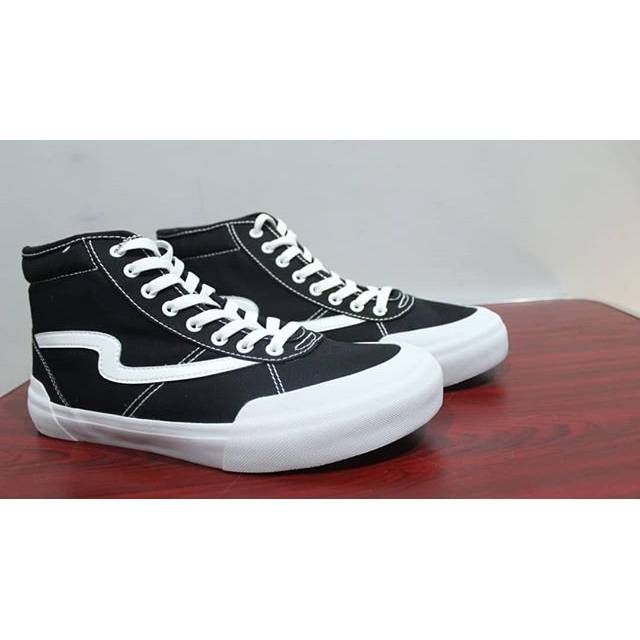 Jual PATROBAS IVAN HIGH BLACK WHITE | Shopee Indonesia
