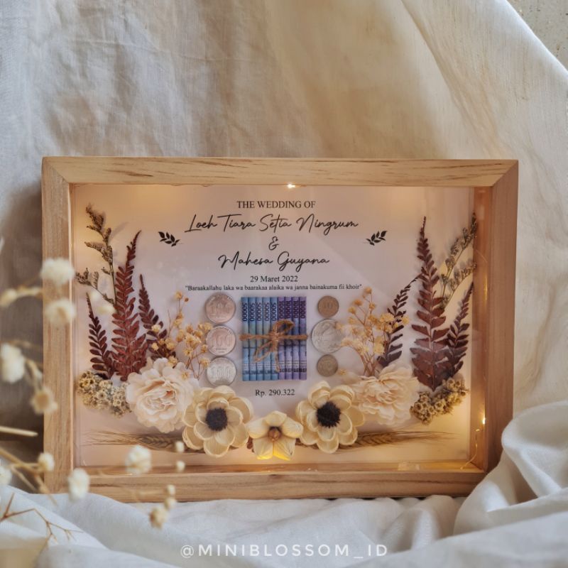 Jual Bingkai Mahar Rustic Dried Flower Bunga Kering / Mahar Pernikahan ...