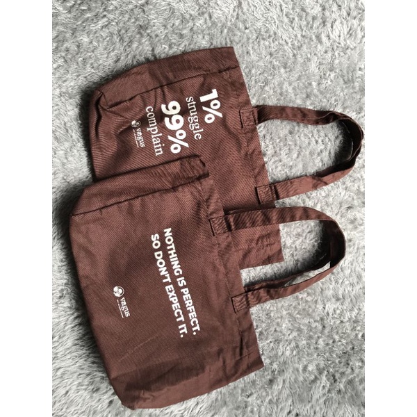 Jual Totebag Coklat V.2 | Shopee Indonesia