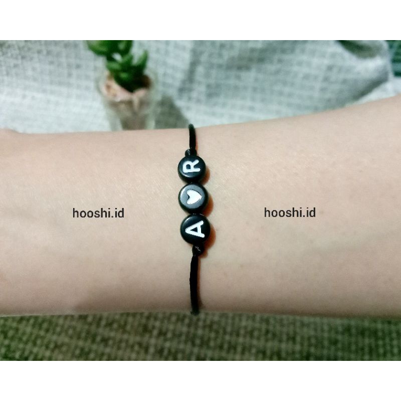 Jual GELANG INISIAL COUPLE || GELANG INISIAL CUSTOM | Shopee Indonesia