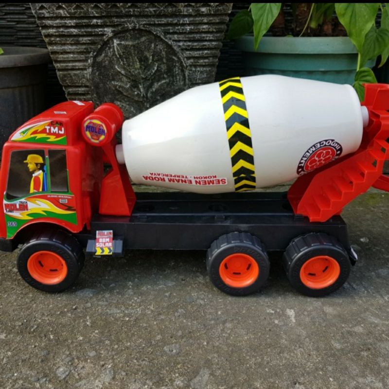 Jual Mainan Truk Molen Semen Ukuran Jumbo - Mainan Kendaraan Truk ...