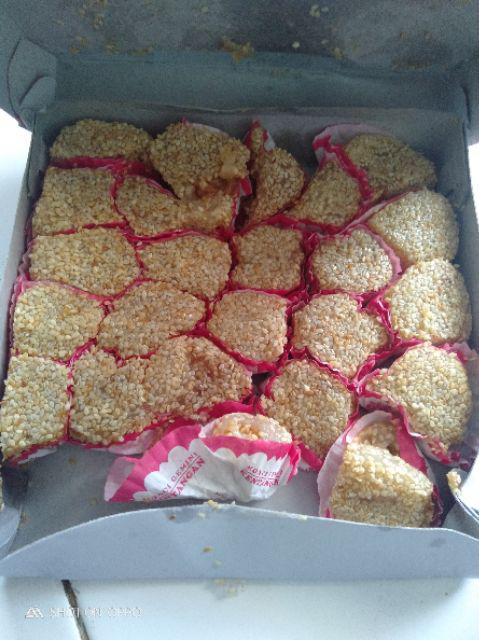 isi 25 kue Moaci/Moci/Mochi Wijen Gemini Kentangan Oleh2 khas Asli ...