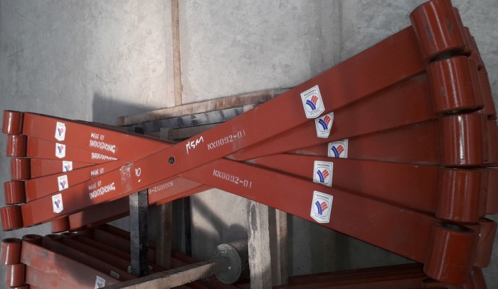 Jual PER DAUN SPRING MITSUBISHI CANTER - KN92/1 - BELAKANG | Shopee ...