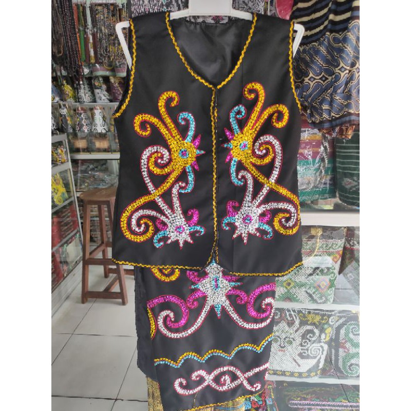 Jual baju adat Dayak Kenyah | Shopee Indonesia Jual baju adat Dayak Kenyah | Shopee Indonesia