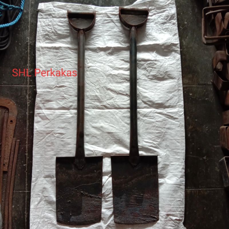 Jual LEMPAK PUPUKAN GAGANG BESI - SEKOP DATAR PERTANIAN Indonesia ...