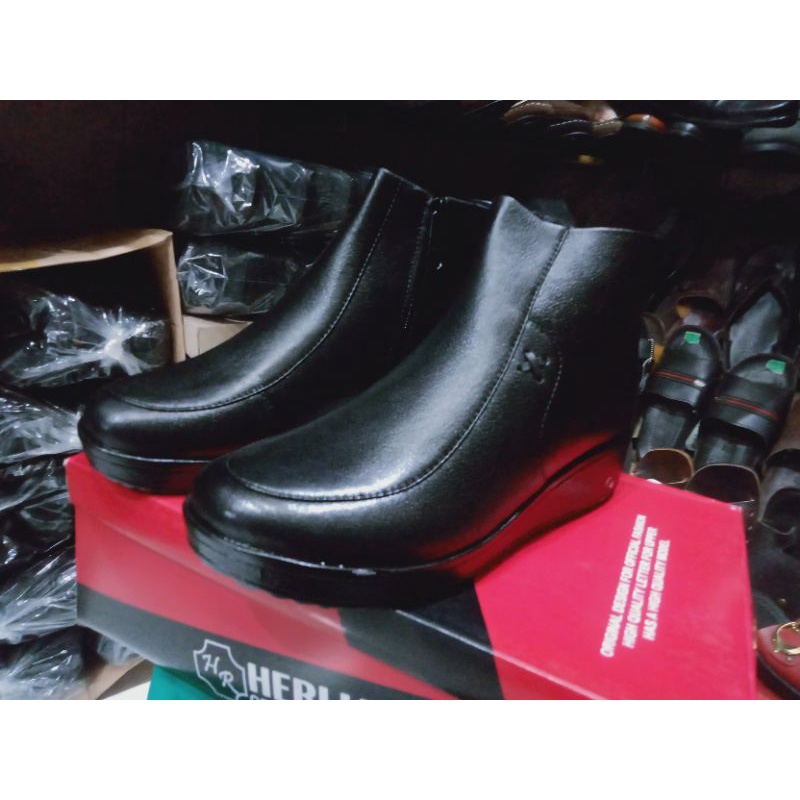 Jual Sepatu Jenggel Cewek Orijinal Kulit Asli | Shopee Indonesia