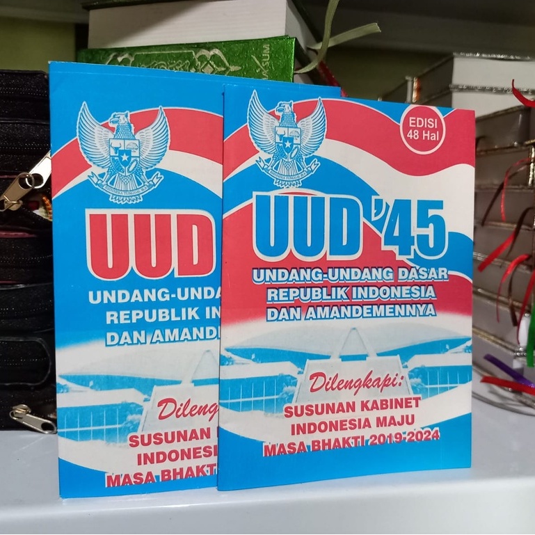 Jual BUKU UUD 1945 - buku undang-undang dasar negara republik Indonesia ... Jual BUKU UUD 1945 - buku undang-undang dasar negara republik Indonesia ...