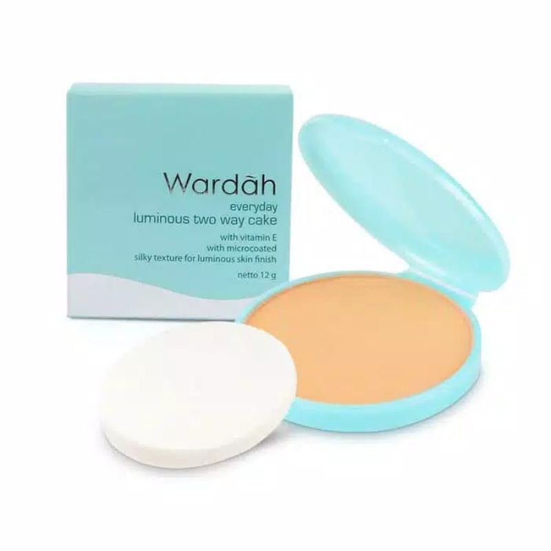 Jual Wardah Luminous TWC ( Two Way Cake) refill | Shopee Indonesia