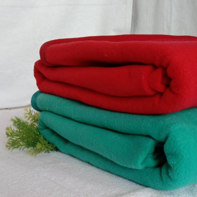 Jual Selimut Polos DewasaBahanPlanel Lembut 150x180 cm | Shopee Indonesia