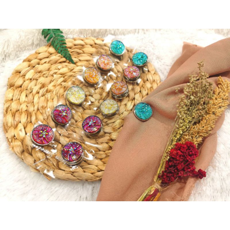 Jual Pin Hijab Turkey Aurora 13mm isi 12pcs campuran bros magnetic bros ...