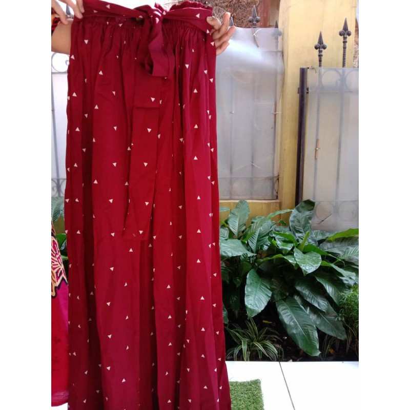 Jual Rok Cantik warna Red Wine | Shopee Indonesia
