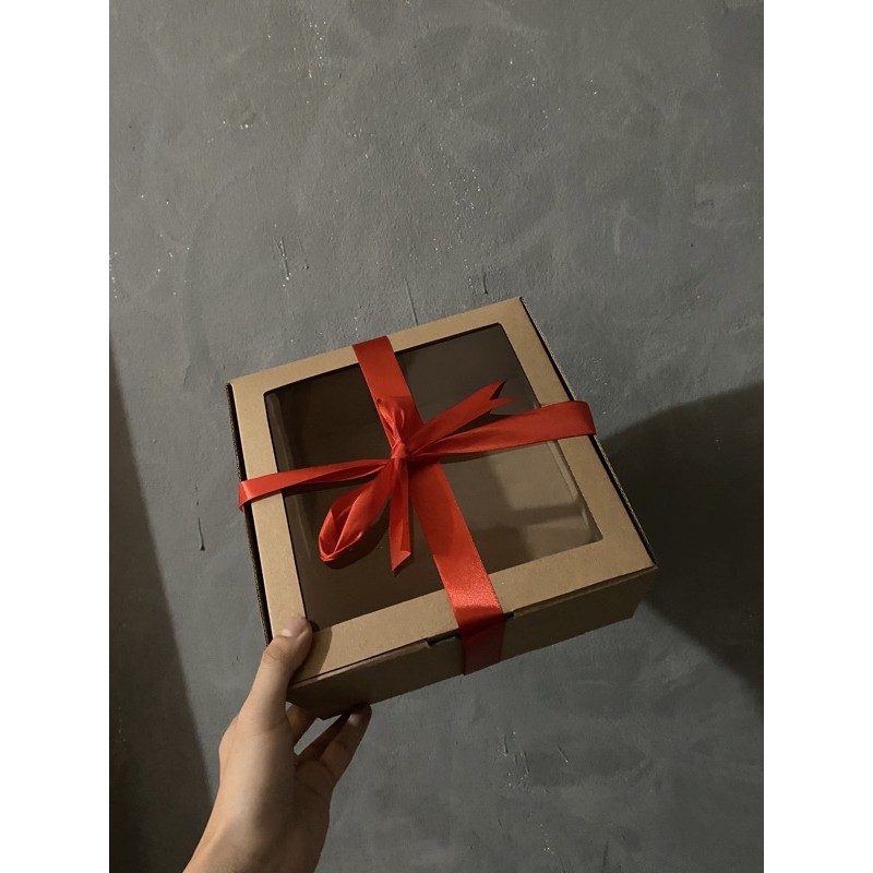 Jual HEEYYBOX | Corrugated Box Model Lock Atas + Mika & Ribbon / Kotak ...