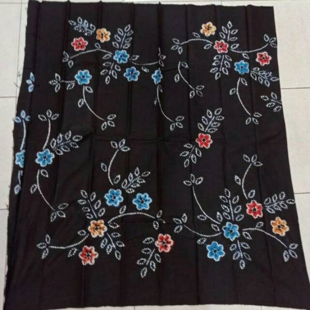 Jual Kain Sasirangan catton satin ukuran 2 kali 1.15 m | Shopee Indonesia
