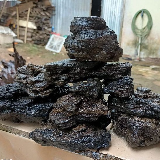 Jual batu besi iron stone aquascape/1kg Indonesia|Shopee Indonesia