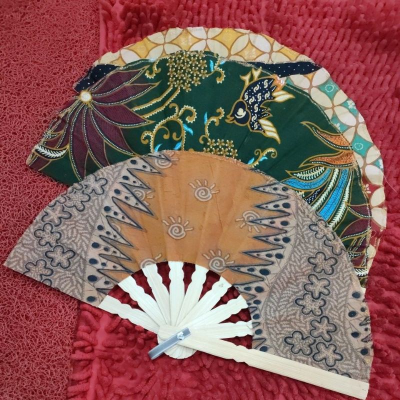Jual Souvenir Kipas Batik Sedang Hadiah Pernikahan Murah Sovenir Unik ...
