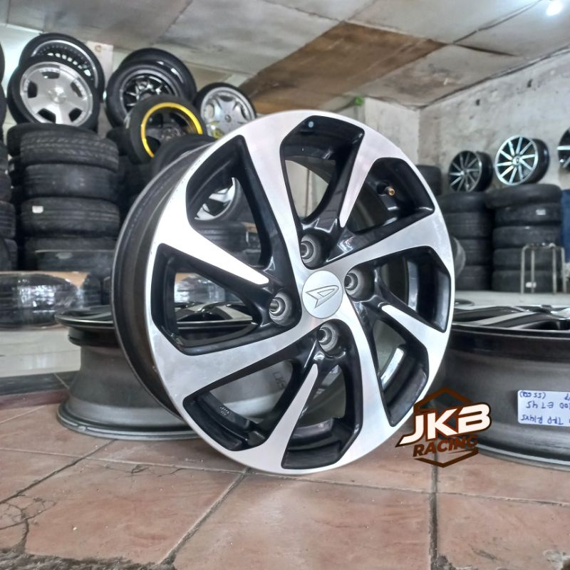 Jual VELG SECOND STANDAR MOBIL AYLA TRD R14 PCD 4X100 PNP SIGRA CALYA AGYA VIOS | Shopee Indonesia