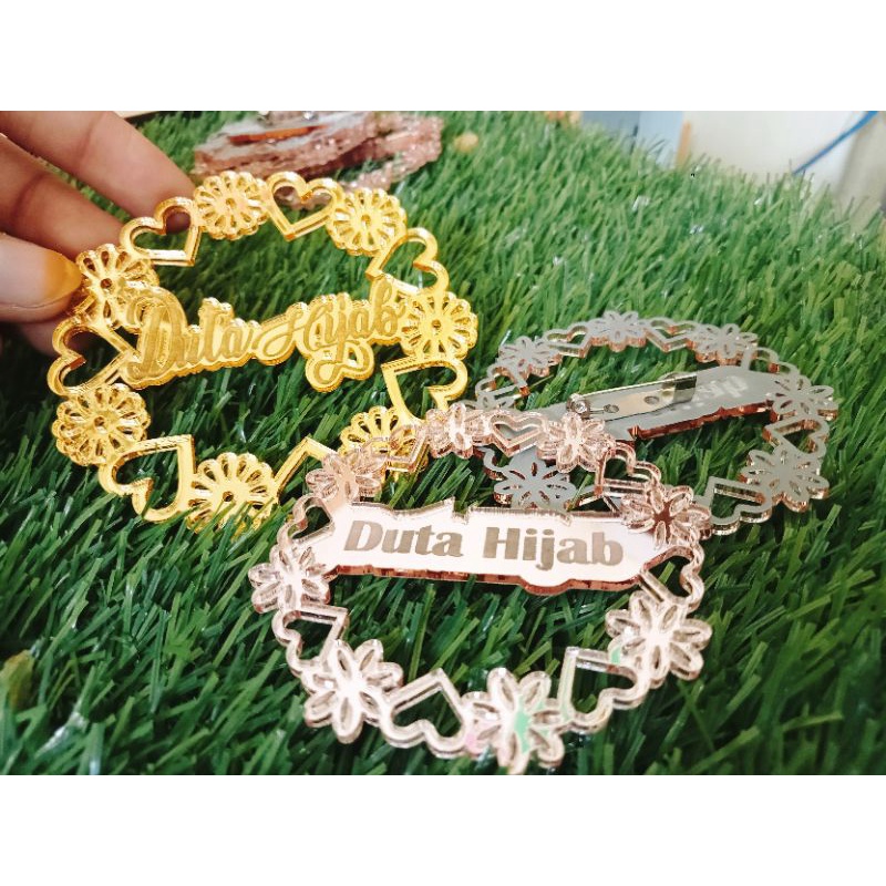 Jual Brosh Akrilik cantikk murahh FREE DESIGN | Shopee Indonesia