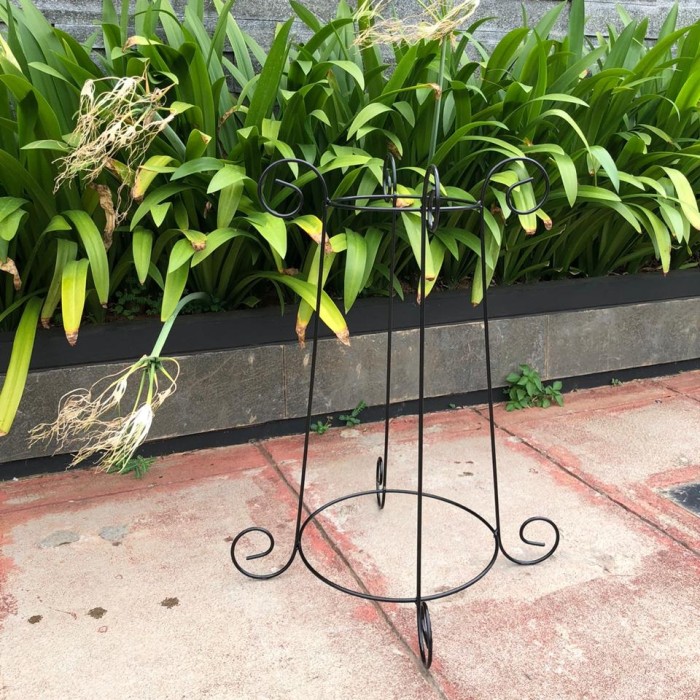 Jual STANDING POT BESI CALSON KAKI ULIR - HITAM TERLARIS | Shopee Indonesia