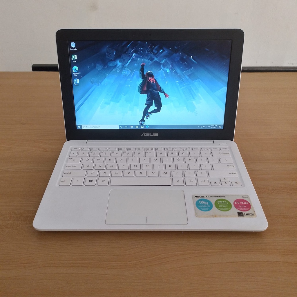 Jual Laptop Asus E202s Celeron Ram 2GB SSD 128GB SECOND BEKAS | Shopee ...