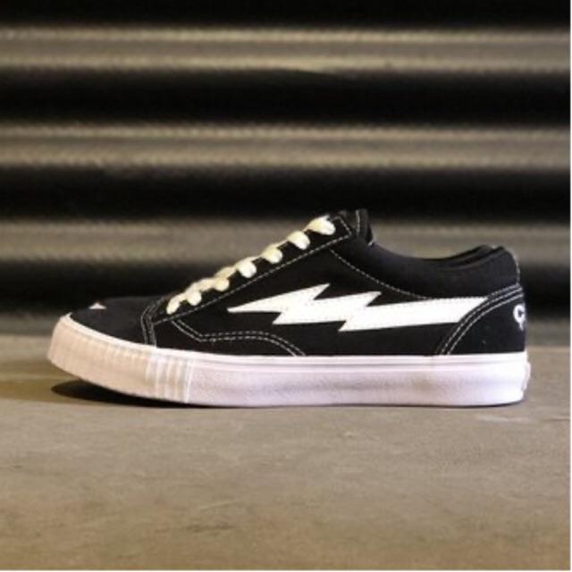 Jual Word Division City Riot Black White ORIGINAL BNIB | Shopee Indonesia