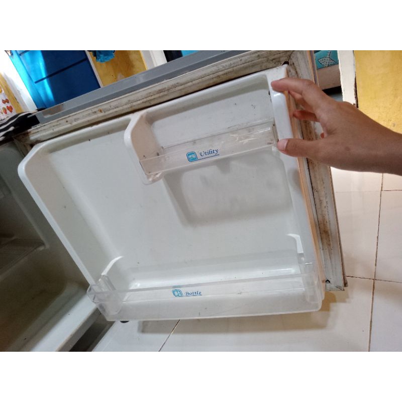 Jual kulkas mini Toshiba glacio | Shopee Indonesia